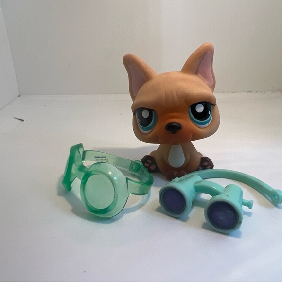 Littlest Pet Shop | Toys | Littlest Pet Shop 847 Bulldog Teal Eyes Lps ...